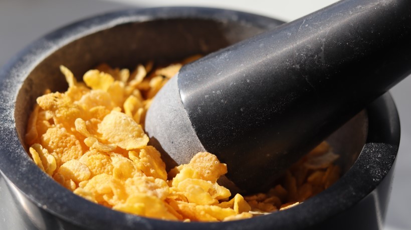 Rántott csirkemell corn flakes bundában - Nemzeti ételek, receptek